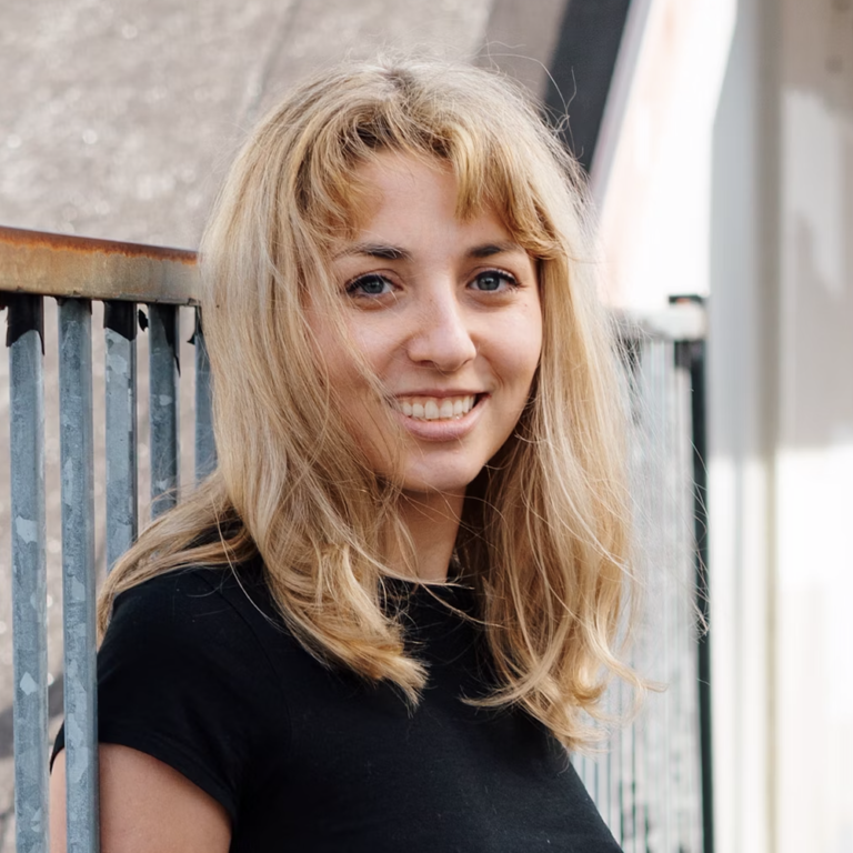 Kat Abughazaleh, IL-9 - WomenCount